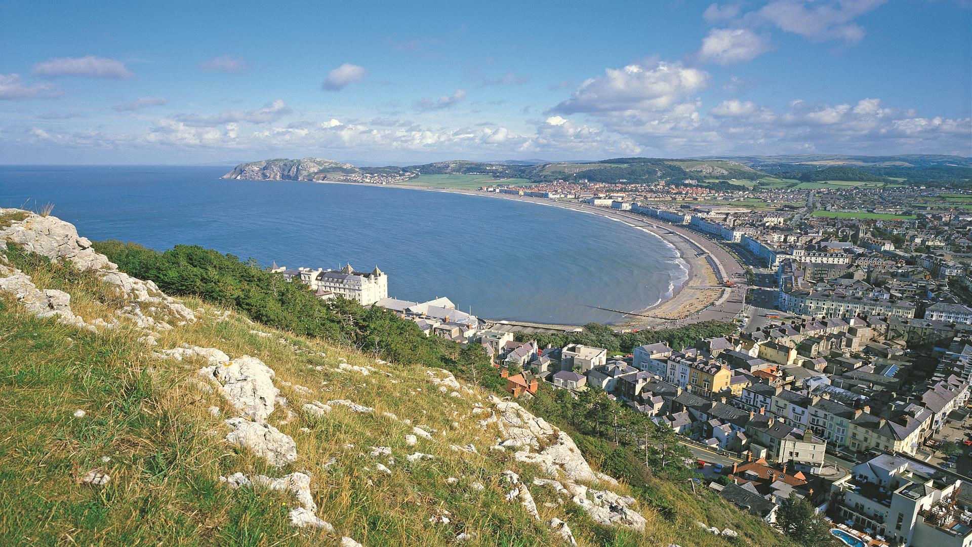 Llandudno Seaside Special and Scenic Snowdonia